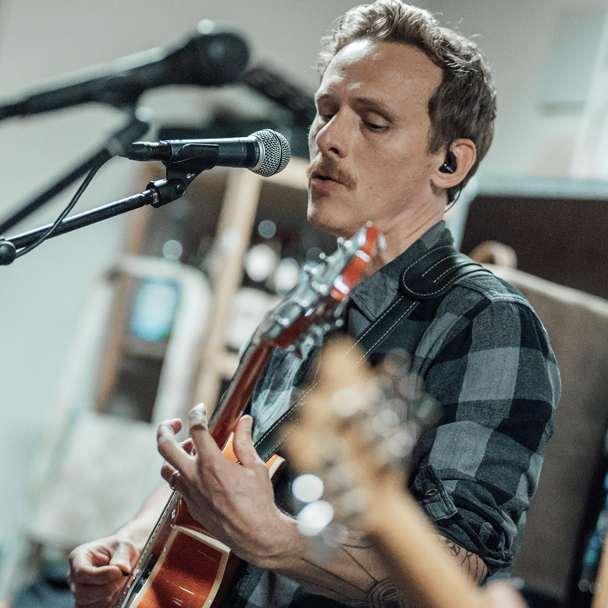 Band Info – Amber View